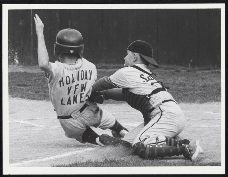 Parkway American vs. Parkway Nationals 1st inning Red Walsh (PN) out ...