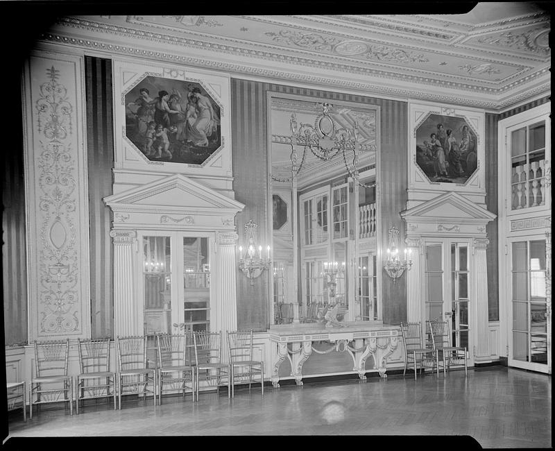 Interior, 411 Commonwealth Avenue, Boston, Massachusetts - Digital ...