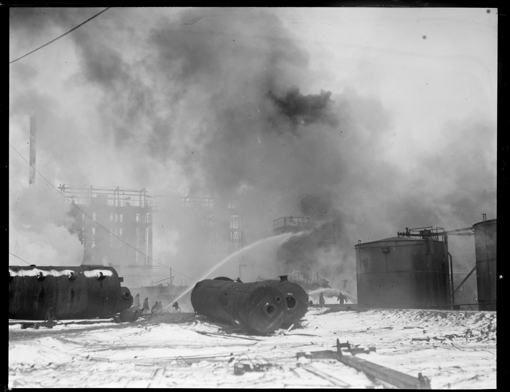 Beacon oil fire, Everett - Digital Commonwealth