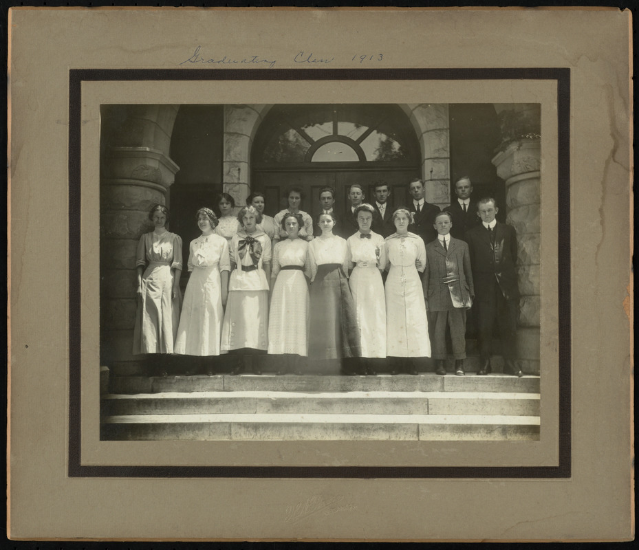 Lee High School Class of 1913 - Digital Commonwealth