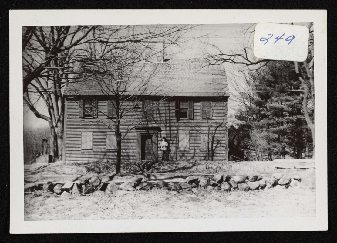 The Emeline Patch house on original site, 922 Bay Road - Digital ...