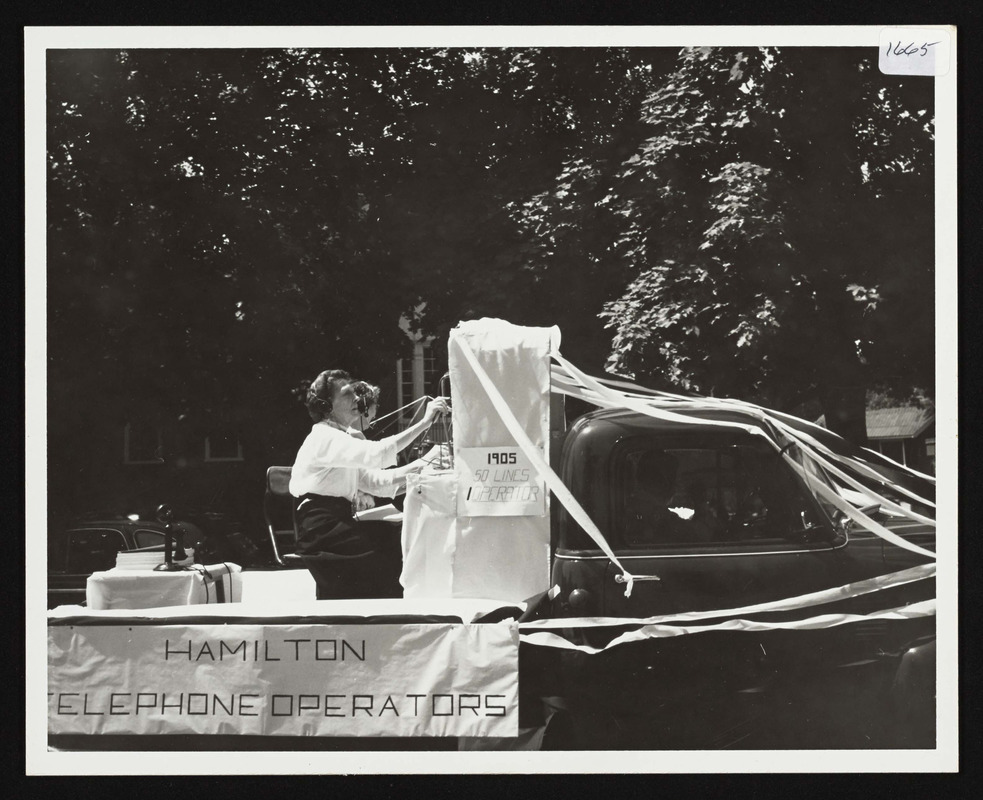 Hamilton telephone operators - Digital Commonwealth