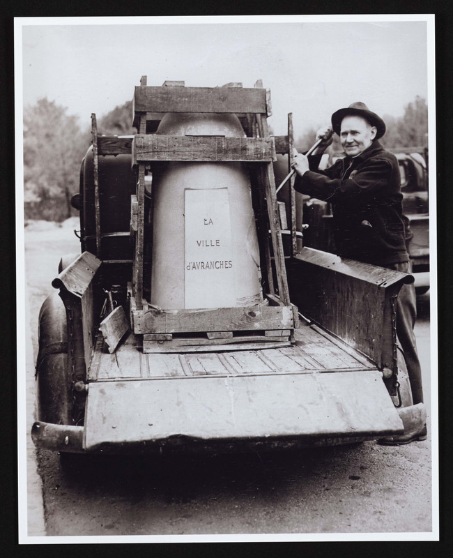 Arrival of one of the two French pillars, John Ostrom - Digital ...