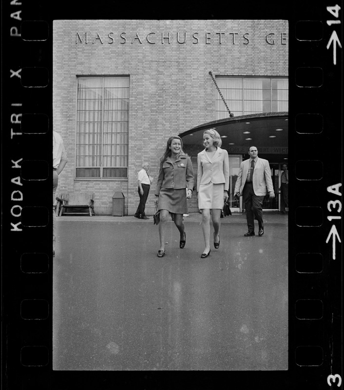 Mrs. Kathryn White, right, and sister Nancy Galvin at the Mass. General ...