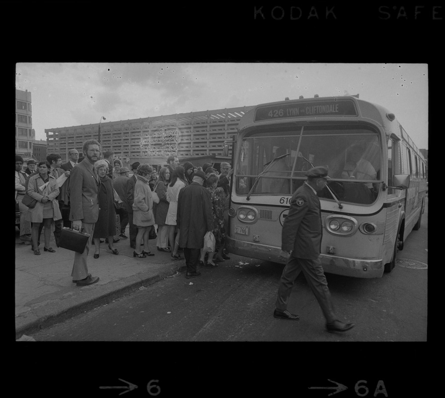 Passengers boarding wrong-way bus - Digital Commonwealth