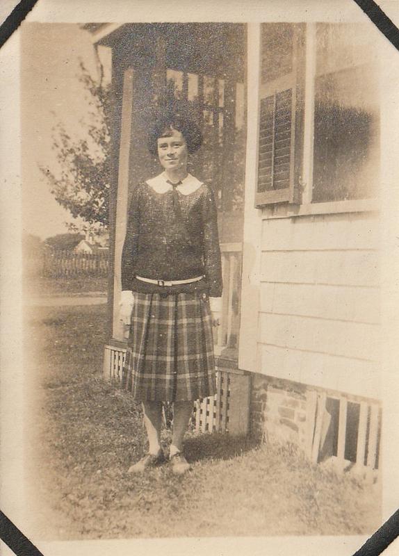 Woman identified as "Frenchie" - Digital Commonwealth