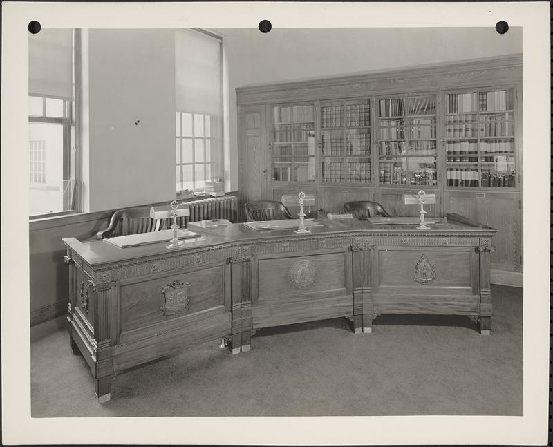 Arlington Woodcarvers, Mr. Chapin, Arlington Town Hall - Digital ...