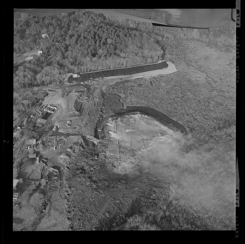 Middleton dump fire - Digital Commonwealth