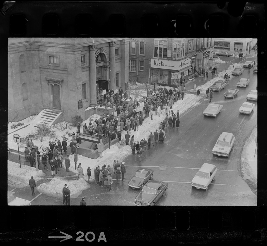 Anti-draft rally at Arlington Street Church - Digital Commonwealth