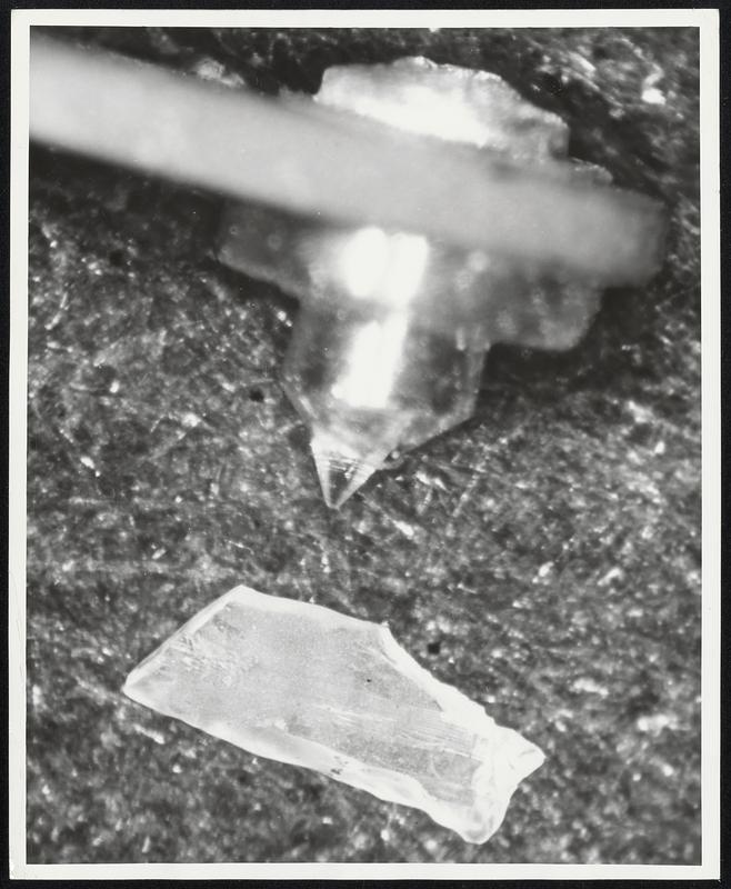 Diamonds made in the GE Research Laboratory crown 125 years of effort ...