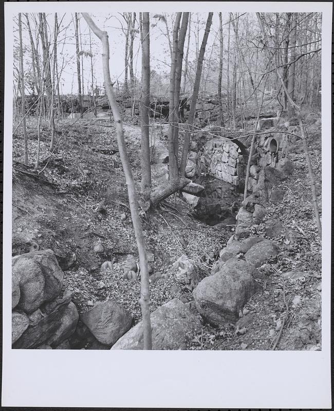 Deborah Sampson Rd. & Billings St., Mann's Mill area, site of wheel ...