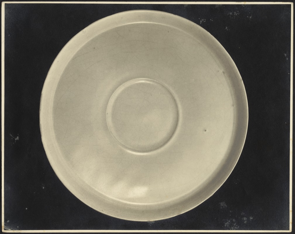 "Ju" Yao, porcelain plate - Digital Commonwealth