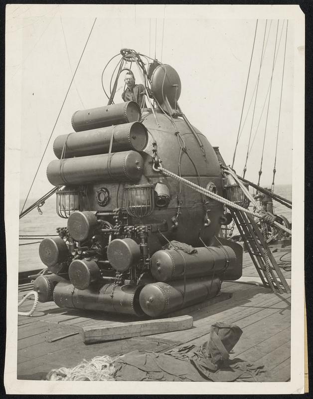 Giant Diving Bell for River Dredging --This tremendous diving bell ...