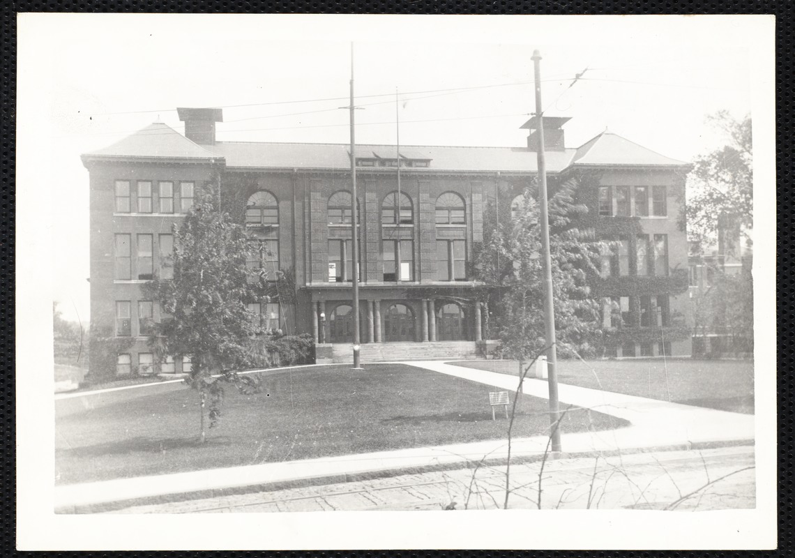 Thompson Hall - Digital Commonwealth