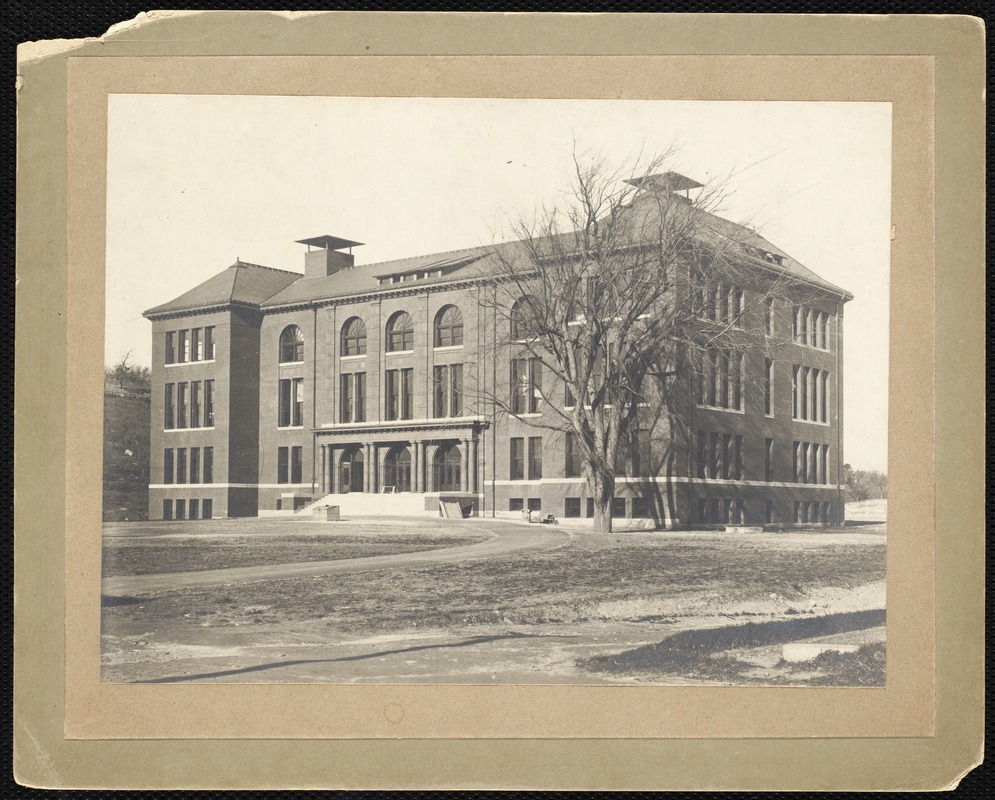 Thompson Hall exterior - Digital Commonwealth