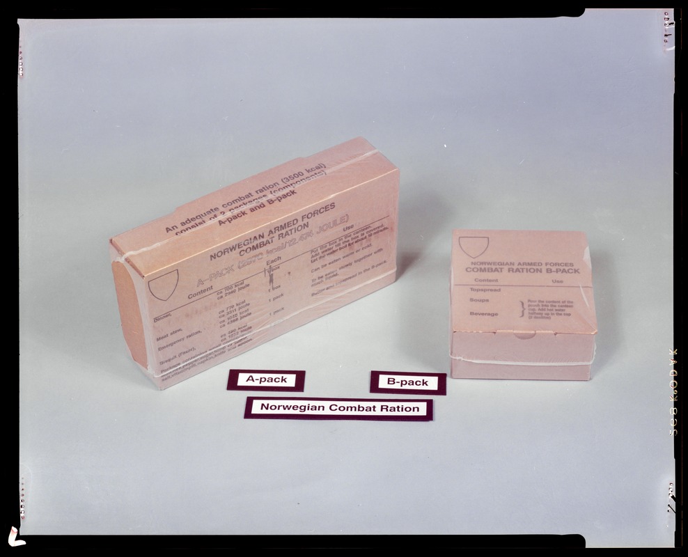 Food lab, Norwegian combat ration - A pack, B pack - Digital Commonwealth
