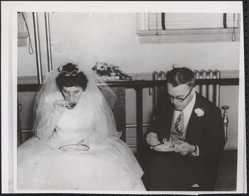 Mr. & Mrs. Francis Sweeney, Oct. 8, 1961 wedding day - Digital Commonwealth