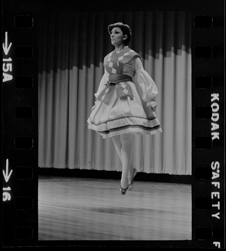 Jose Greco Flamenco dance troop at Nock Middle School - Digital ...