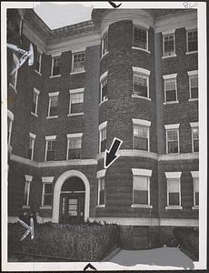 Woman doctor slain - Digital Commonwealth