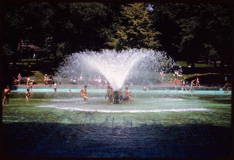 Fountain, Frog Pond, Boston Common - Digital Commonwealth