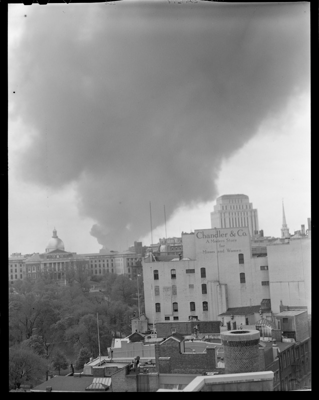 Beacon Oil fire from Herald, $4,000,000 fire - Digital Commonwealth