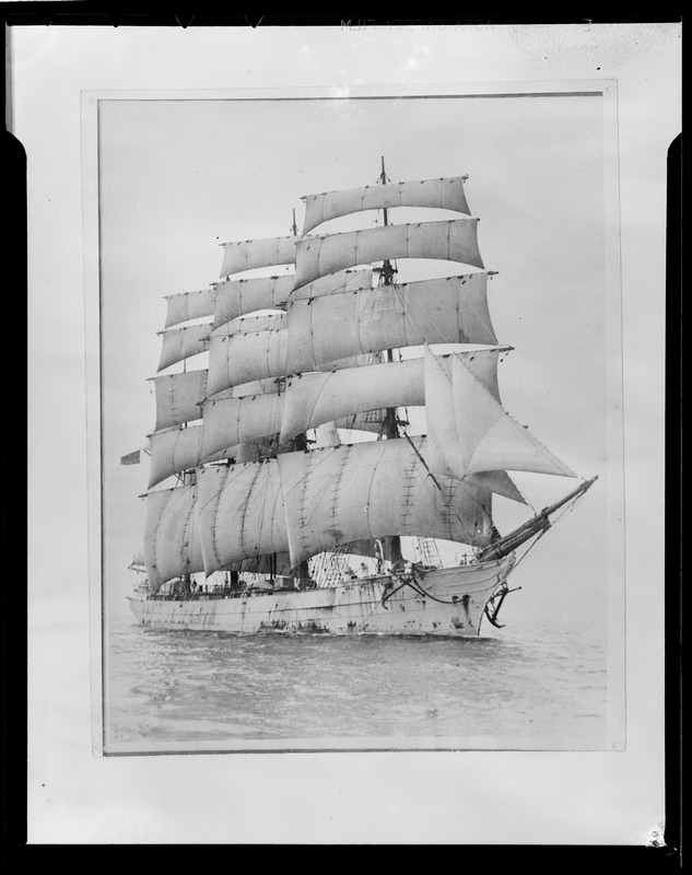Swedish square-rigger "Beatrice" leaving Falmouth for London - Digital ...