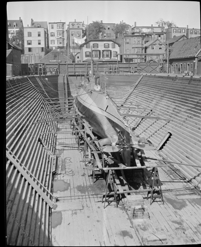US sub in navy yard dry dock - Digital Commonwealth