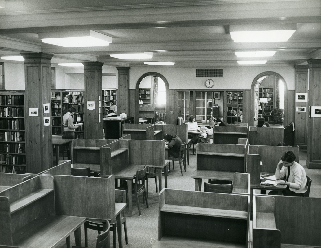 Draper Hall Library (Abbot Academy) - Digital Commonwealth