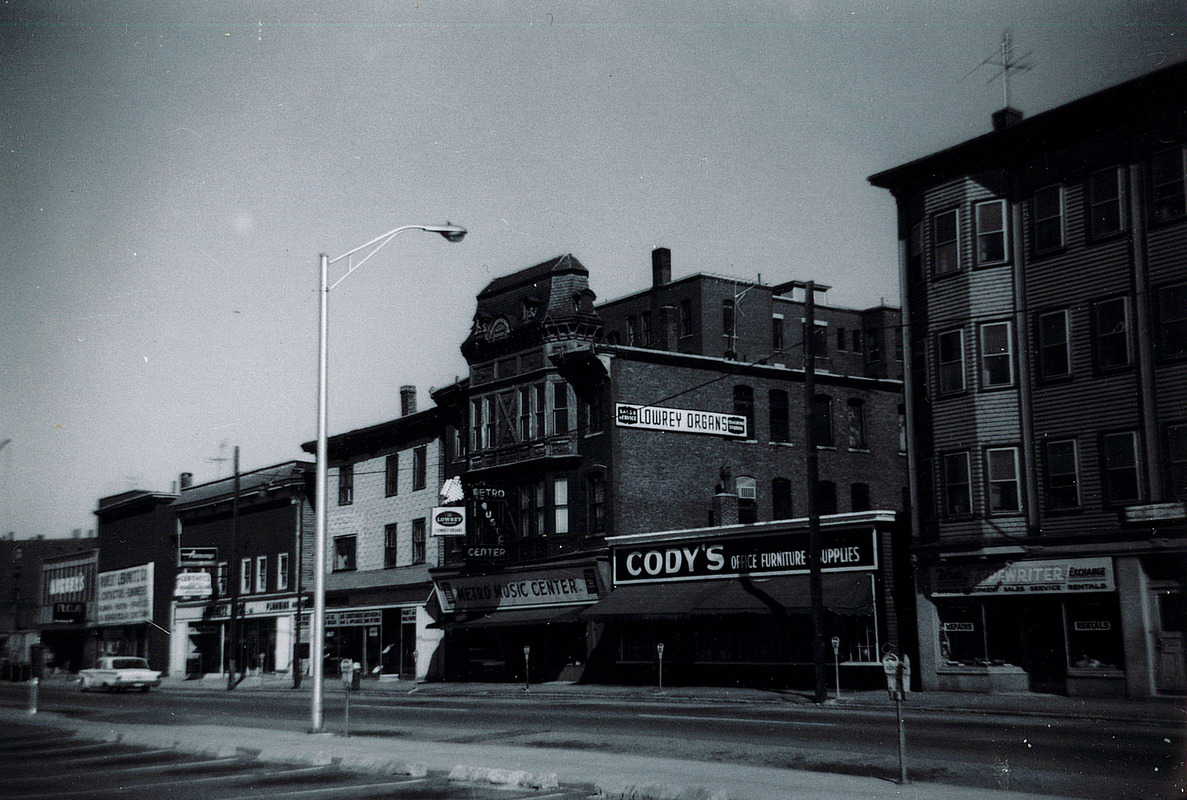 478 Common Street - Digital Commonwealth