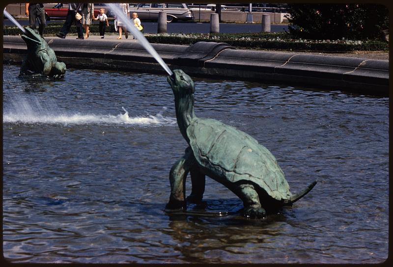 Turtle sculpture, Swann Memorial Fountain, Philadelphia, Pennsylvania ...