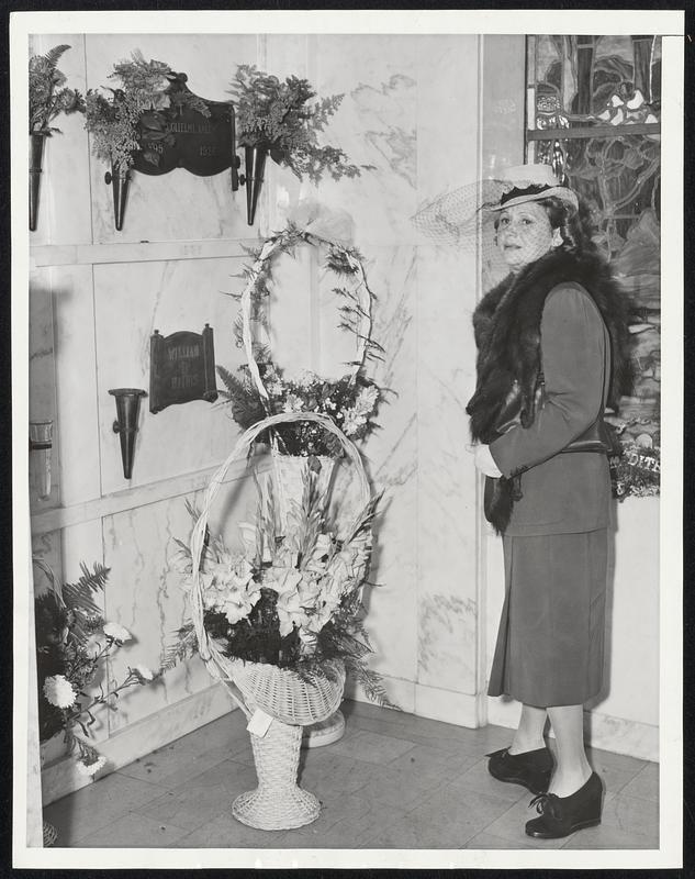 Rudolph Valentino's First Wife Didn't Forget Today Hollywood, Calif ...