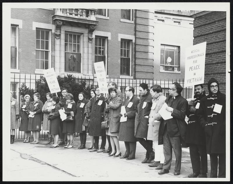 Picketing - Digital Commonwealth
