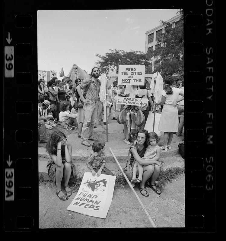 Anti-nuclear power demonstration, Kendall Square, Cambridge - Digital Commonwealth