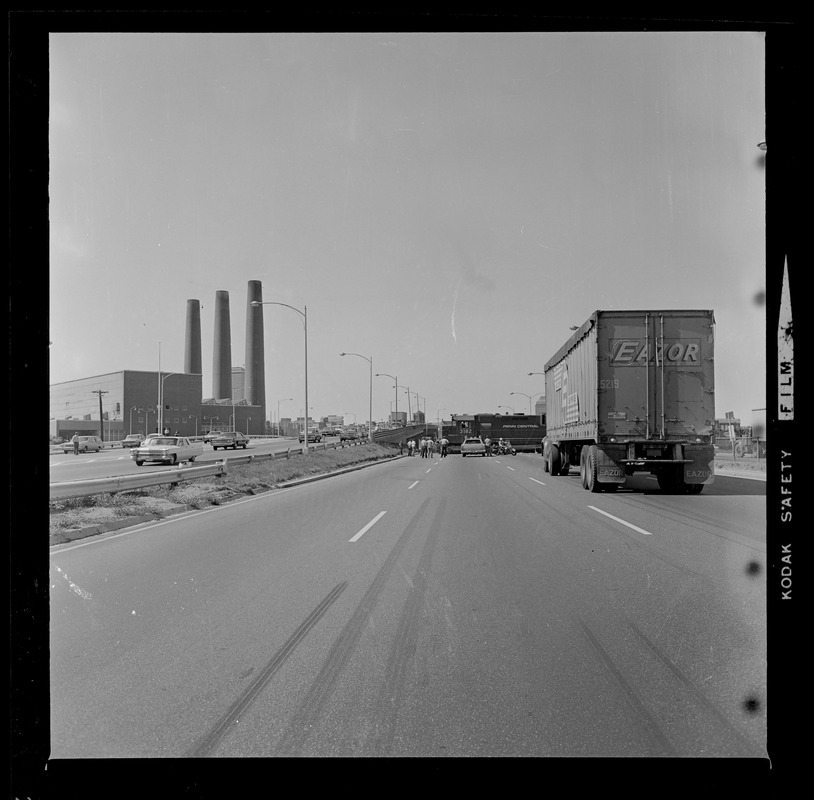 Runaway Penn Central train on Southeast Expressway in Boston - Digital ...