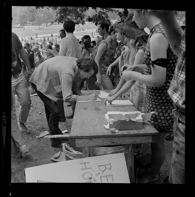 Anti-draft rally in Boston Common - Digital Commonwealth