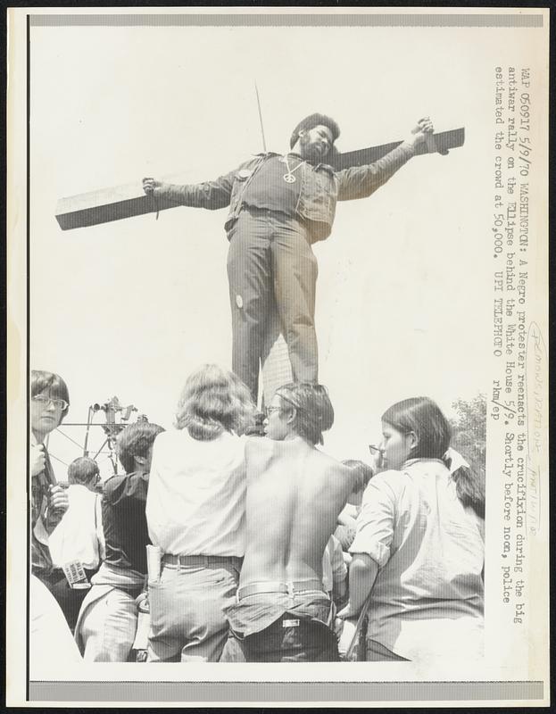 Washington: a Negro protestor reenact the crucifixion during the big ...