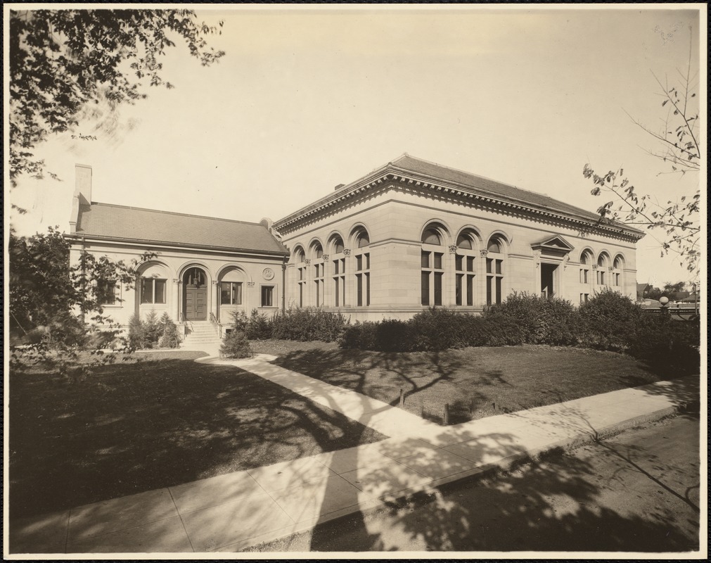 Robbins Memorial Library and addition - Digital Commonwealth