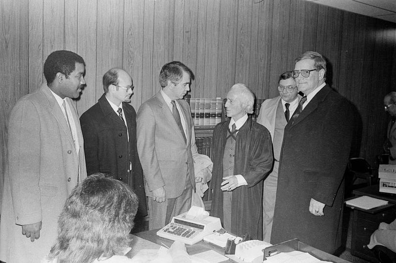 Judge Stanziani with Aldermen Leo Robinson and Ted Smigielski Senator ...