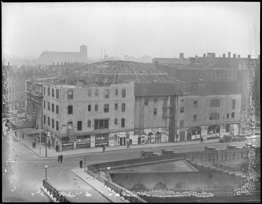 Castle Square Theater coming down - Digital Commonwealth