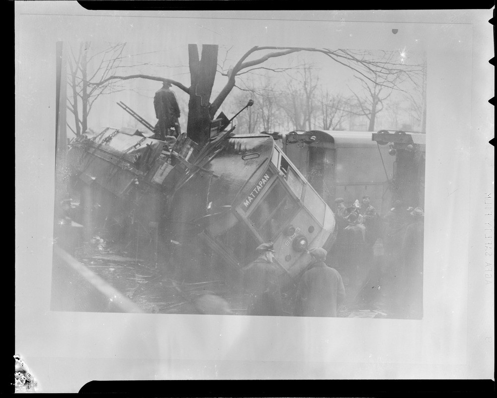 Train wreck Mattapan - Digital Commonwealth