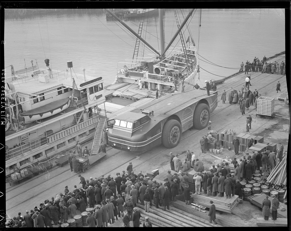 Byrd's polar vehicle, the North Star - Digital Commonwealth