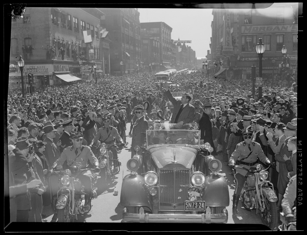 Parade and gathering - Digital Commonwealth