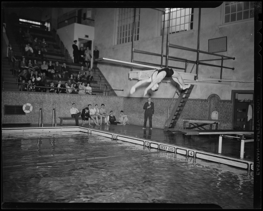 Swimming meet at Harvard pool - Digital Commonwealth