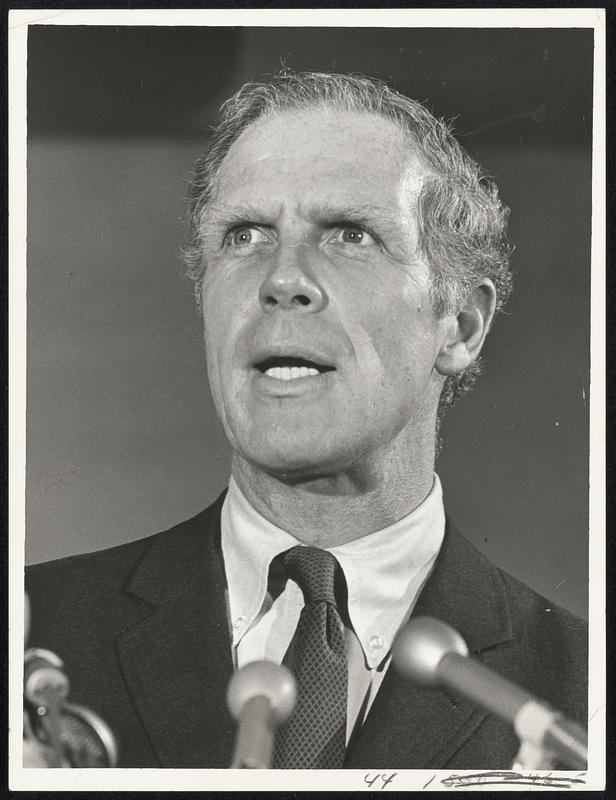 Mayor Kevin White at B.U. today - Digital Commonwealth