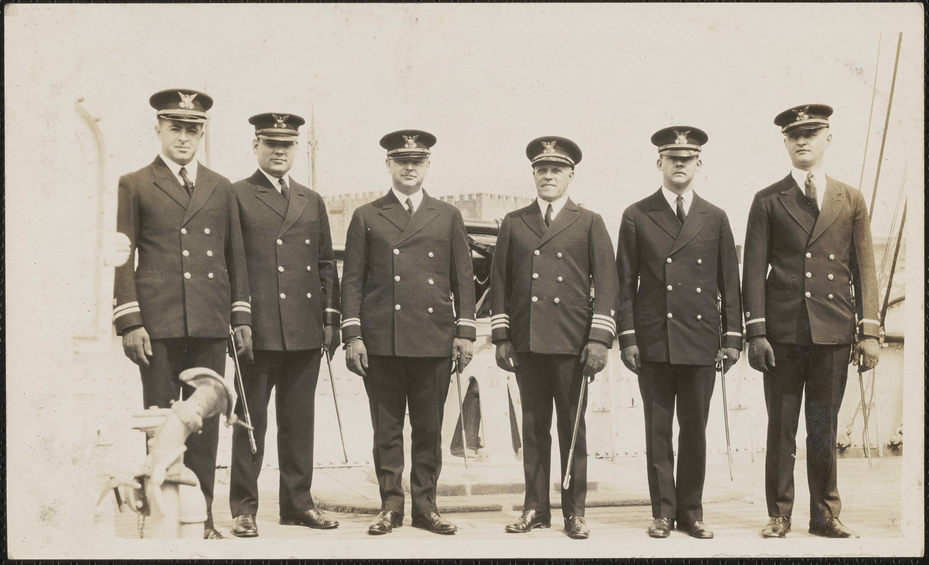 Officers on Manning circa 1926 - Digital Commonwealth