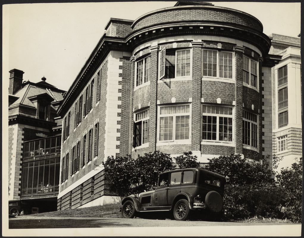 Surgical and medical wings of Faulkner Hospital - Digital Commonwealth