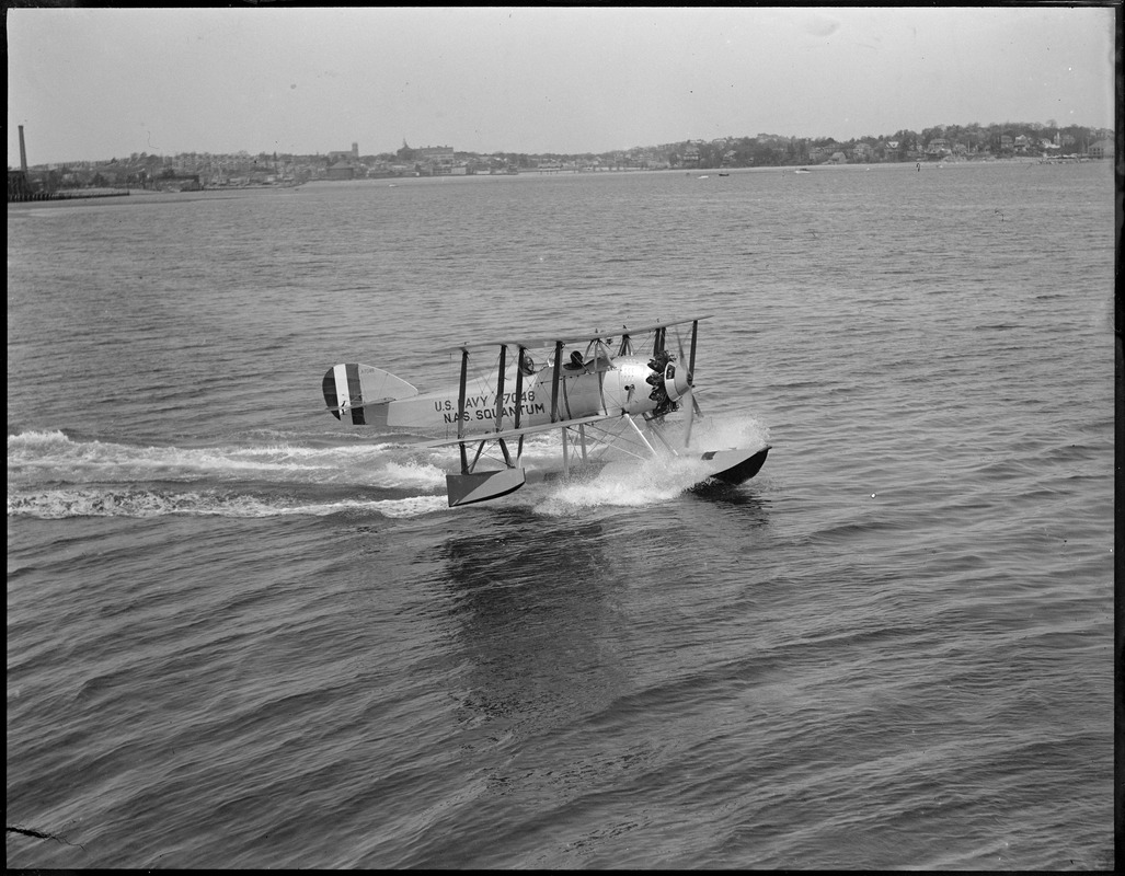 Navy plane at Squantum A7048 - Digital Commonwealth