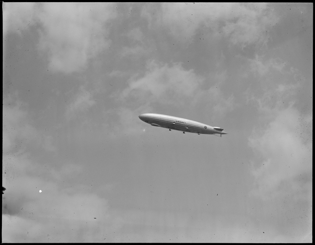U.S. Navy dirigible Los Angeles flying over Boston - Digital Commonwealth