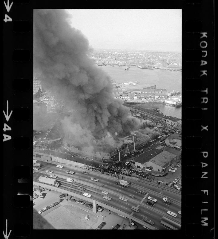Old Boston Market burns, downtown Boston - Digital Commonwealth