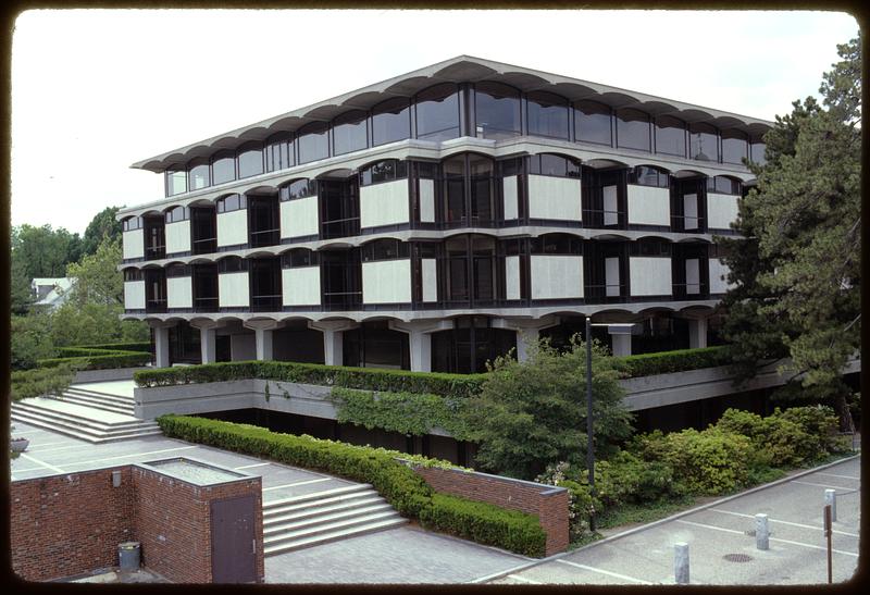 Hilles Library, Garden St. - Digital Commonwealth